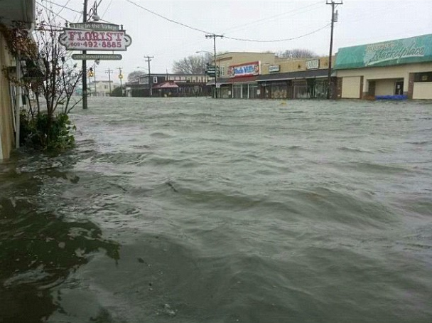 Some of the more dramatic photos from Hurricane Sandy – Motley News